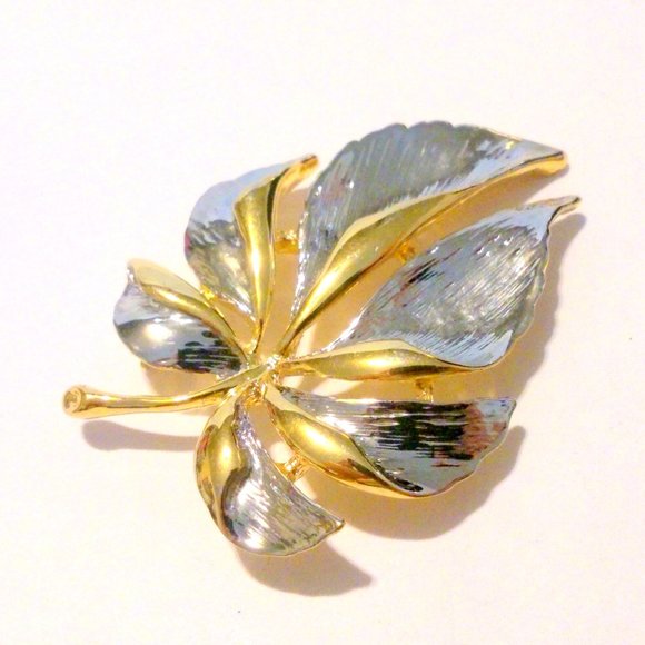 Vintage | Jewelry | Vintage Two Tone Silver Gold Leaf Brooch Pin | Poshmark